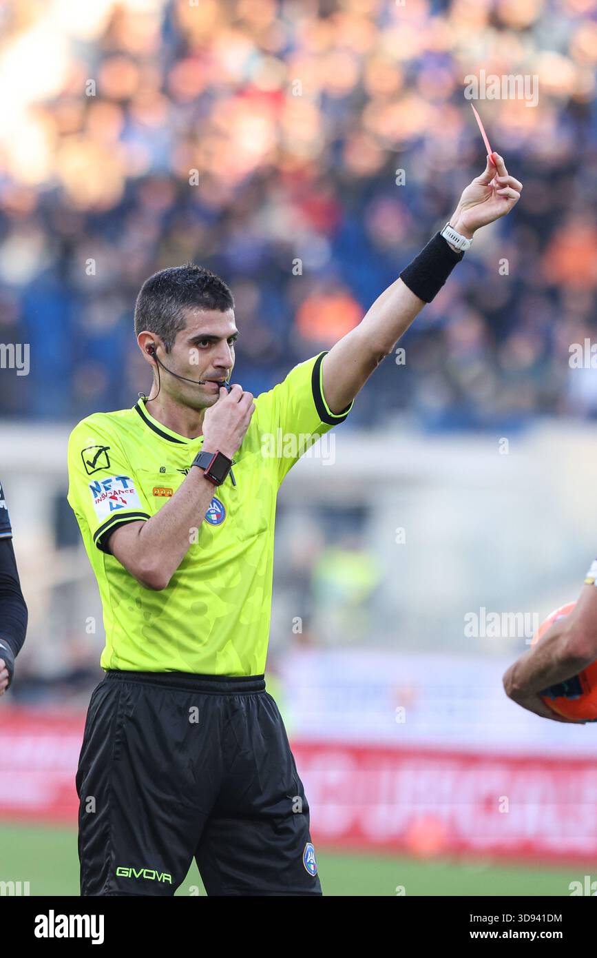 Bergamo, Italy. 3rd December 2025. Referee Mario Perri seen during the ...