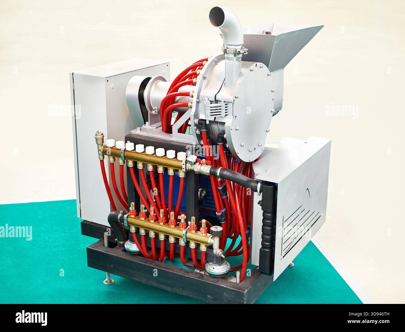 Rotary shear hi-res stock photography and images - Alamy