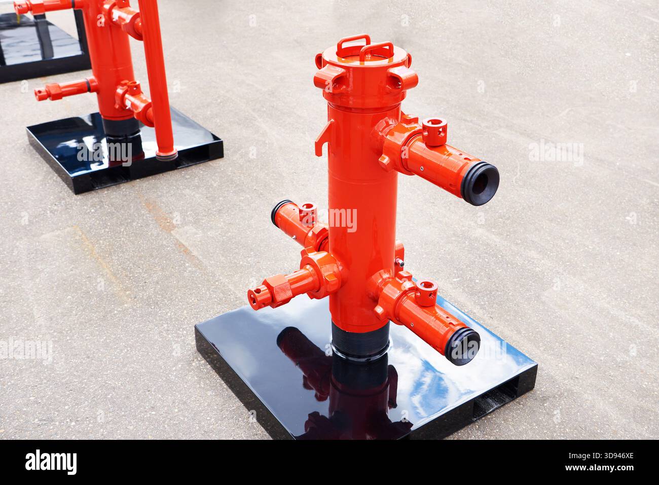 Cementing head for drilling rig at exhibition Stock Photo - Alamy
