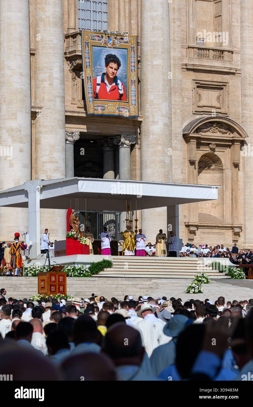 Canonisation Mass of Carlo Acutis and Pier Giorgio Frassati presided by ...