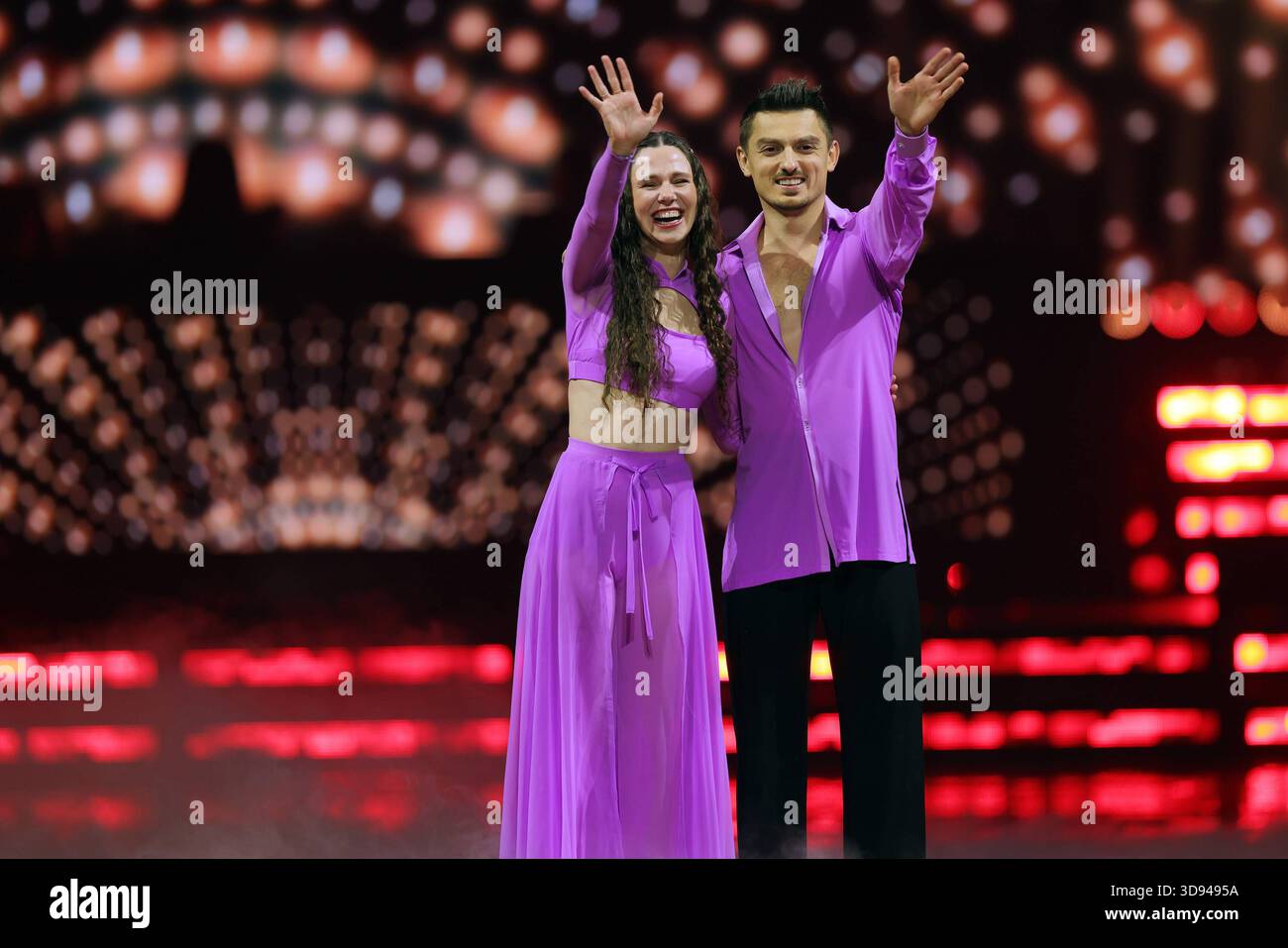 Let s Dance - Die Live-Tour 2025 Bike-Influencerin Ann-Kathrin Bendixen und Tänzer Zsolt Sandor ...