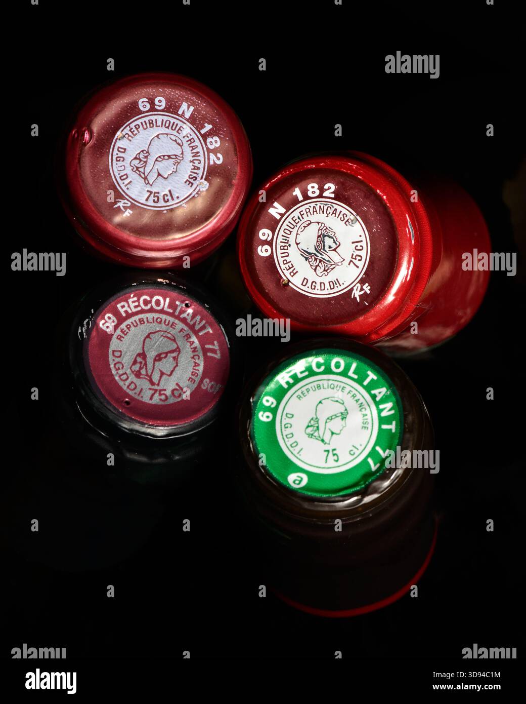 Fiscal 2025 hi-res stock photography and images - Alamy