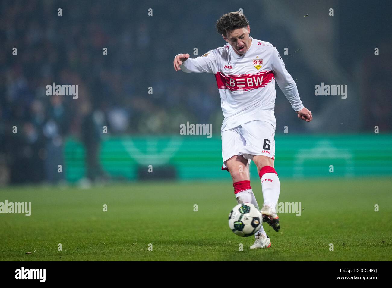 BOCHUM, GERMANY - DECEMBER 3: Angelo Stiller of VfB Stuttgart shoots ...