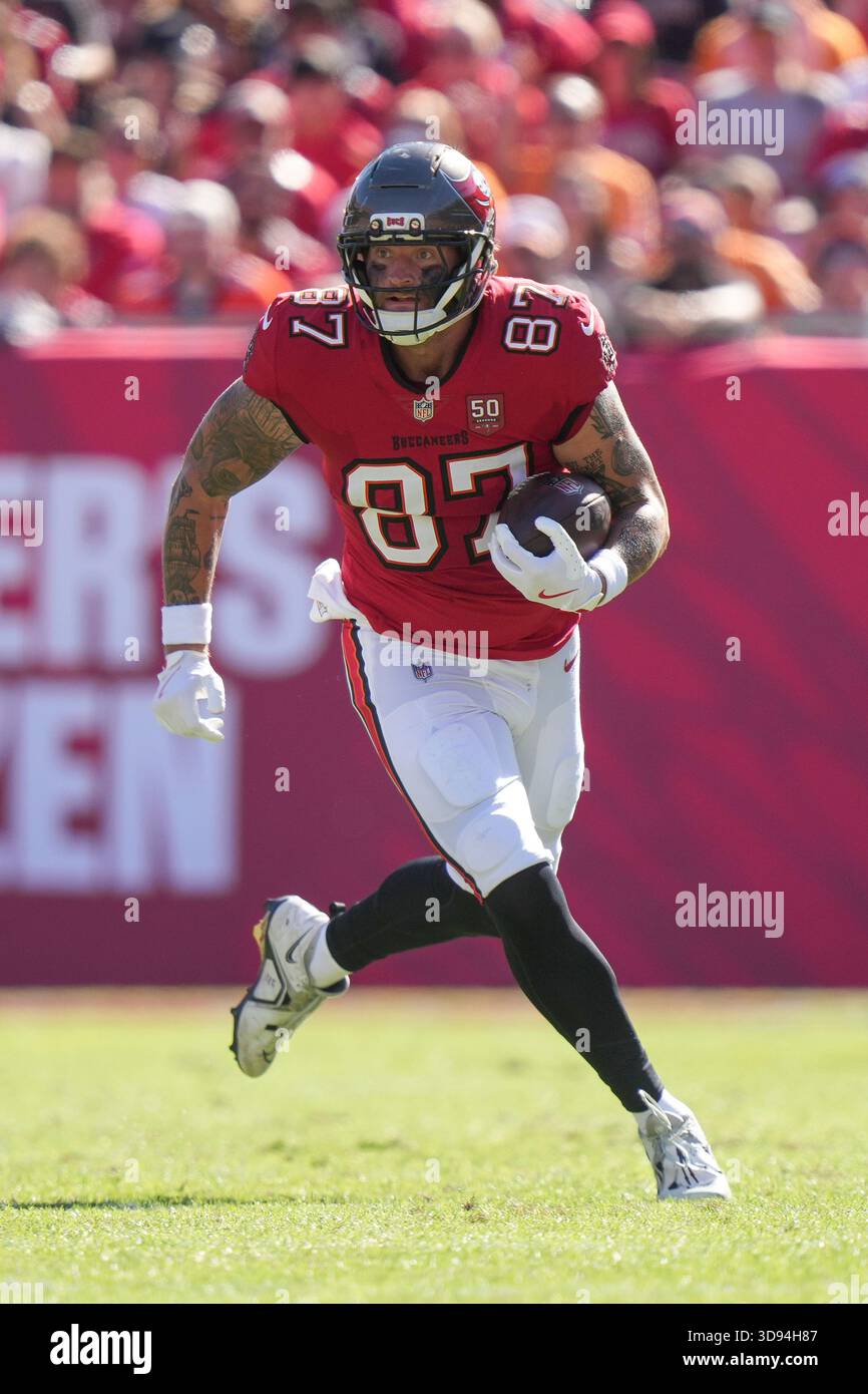 Tampa Bay Buccaneers tight end Payne Durham (87) runs after a catch ...