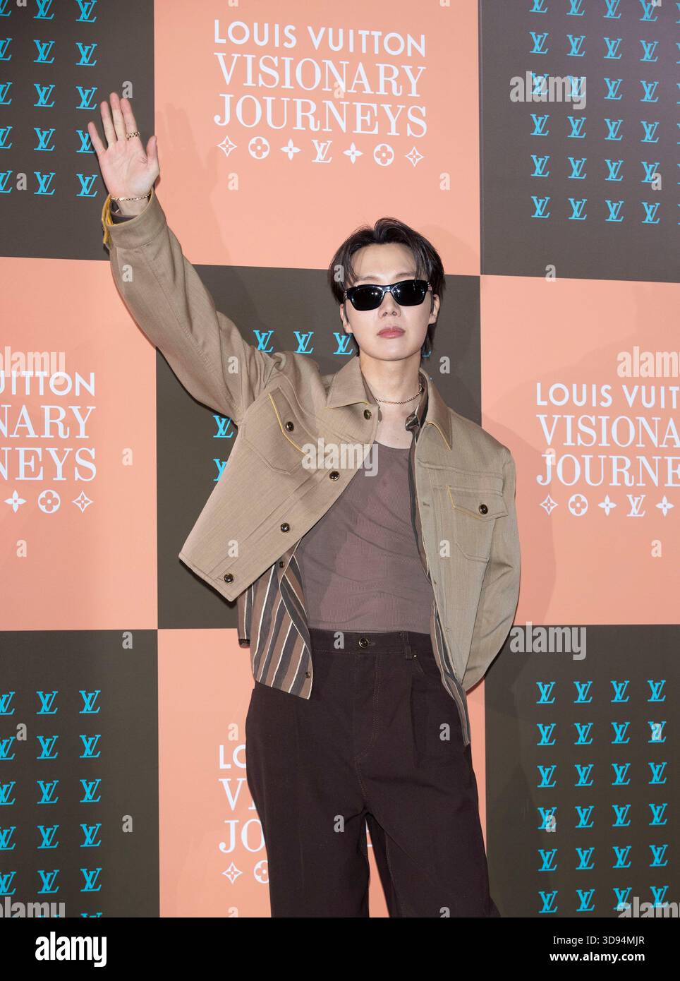 4 Dec 2025 – Seoul, South Korea: South Korean rapper j-hope, member of ...