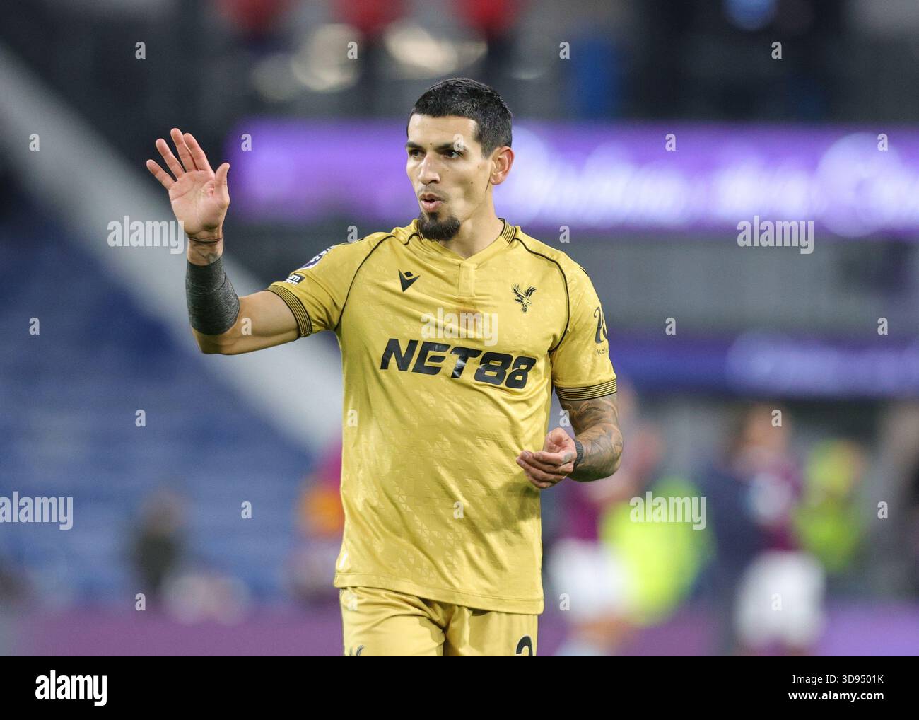 Daniel Munoz of Crystal Palace applauds the fans after the game during ...