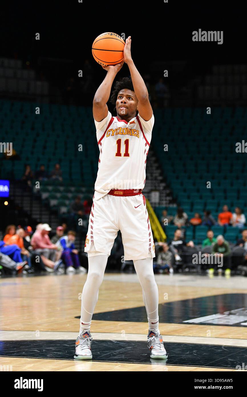LAS VEGAS, NV - NOVEMBER 26: Iowa State Cyclones guard Dominick Nelson ...
