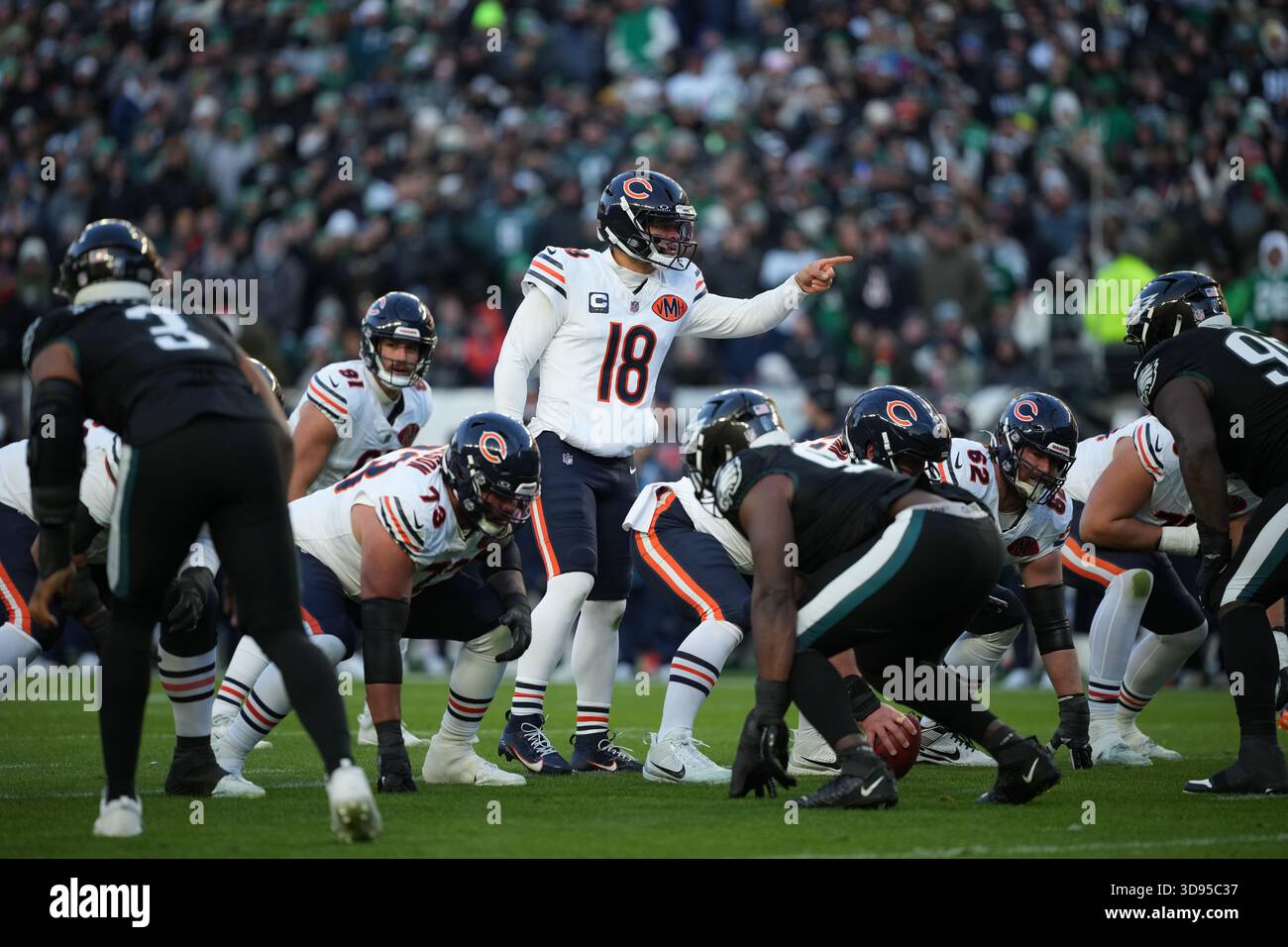 Chicago Bears' Caleb Williams plays during an NFL football game against ...