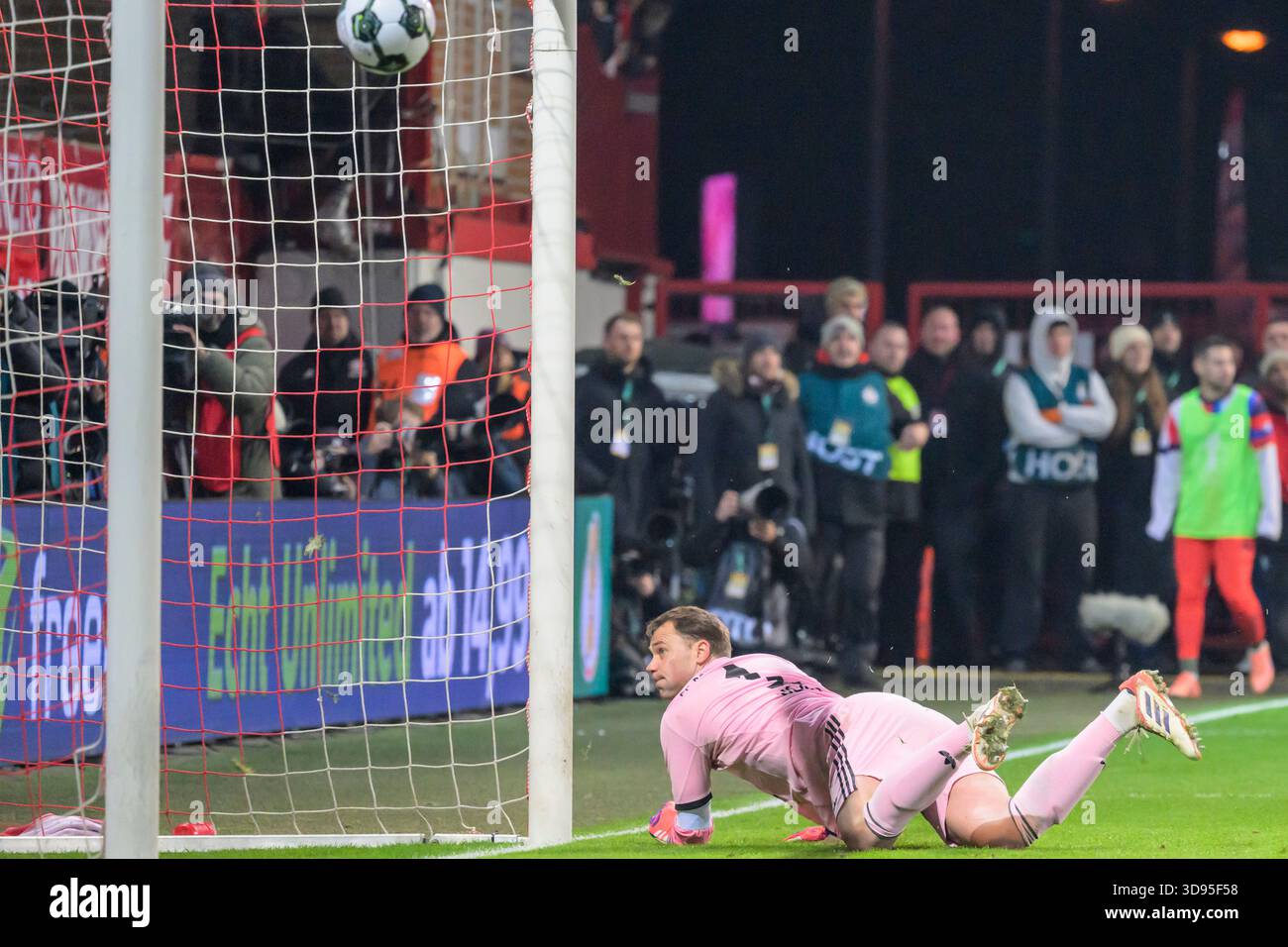 12 01 2026 hi-res stock photography and images - Alamy