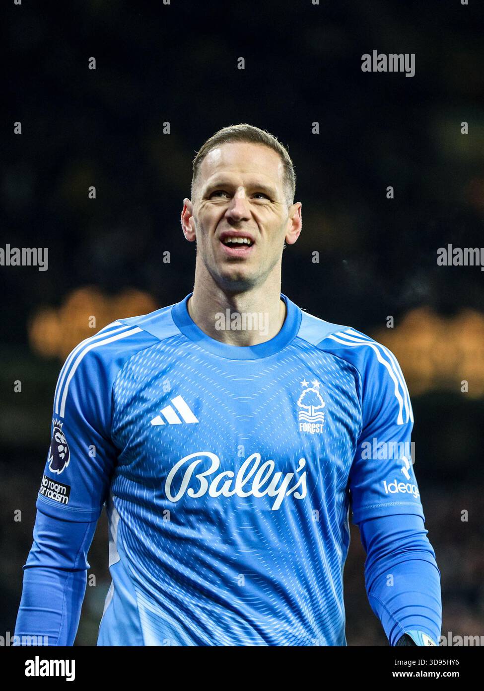 Goalkeeper Matz Sels (26 Nottingham Forest) in action during the ...