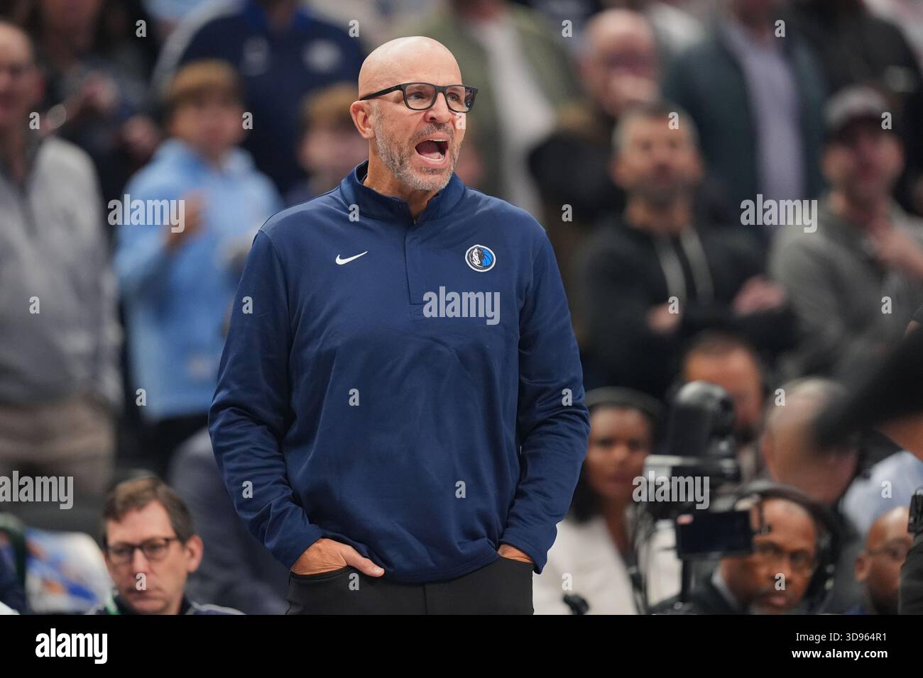 Dallas Mavericks head coach Jason Kidd reacts during the first half of ...