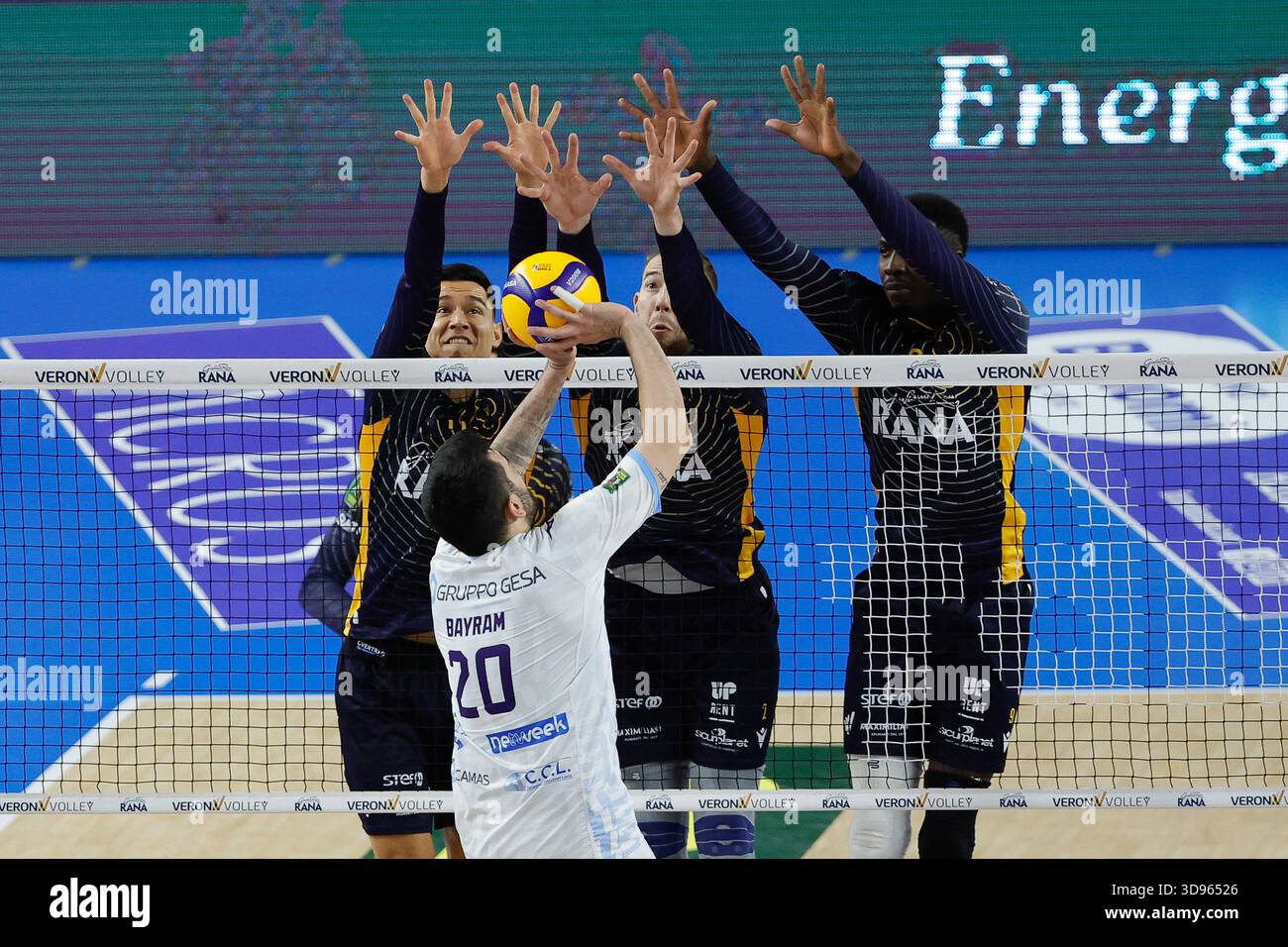 20 dec 2025 hi-res stock photography and images - Alamy