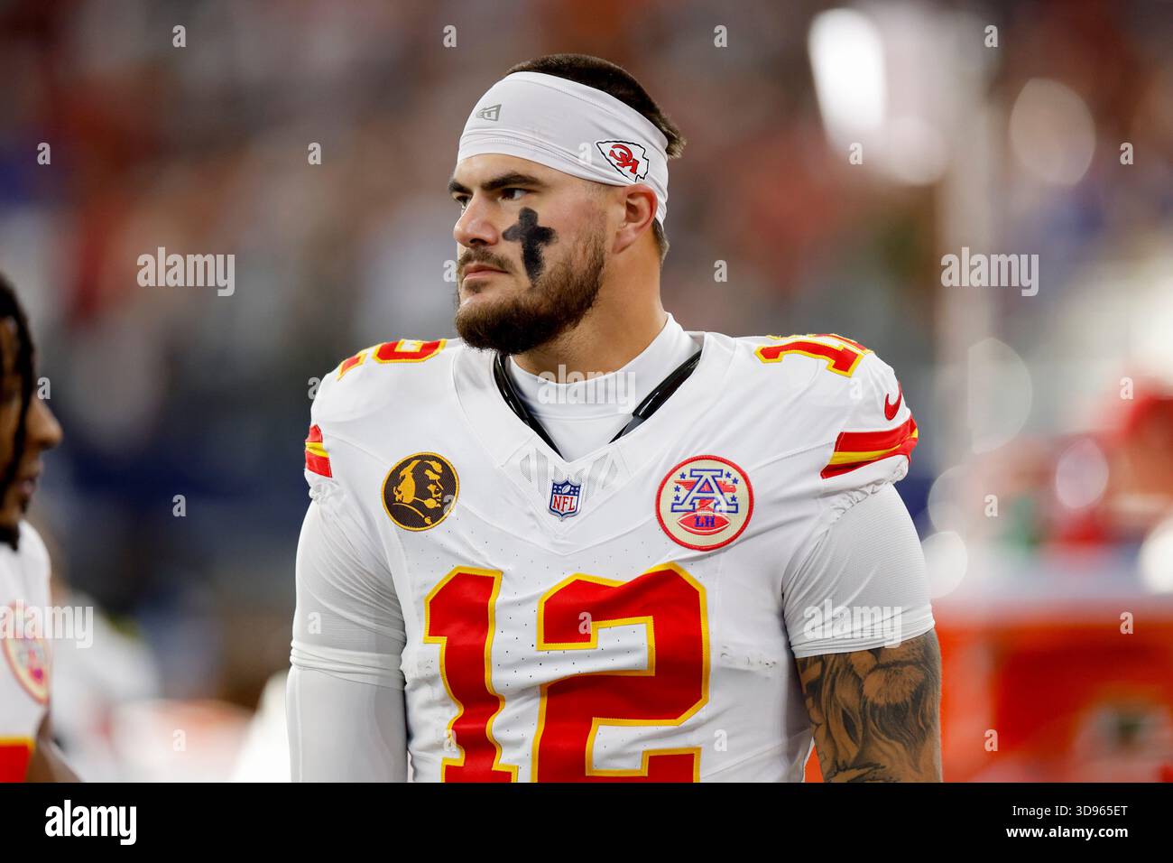 Kansas City Chiefs tight end Jared Wiley (12) stands on the sideline ...