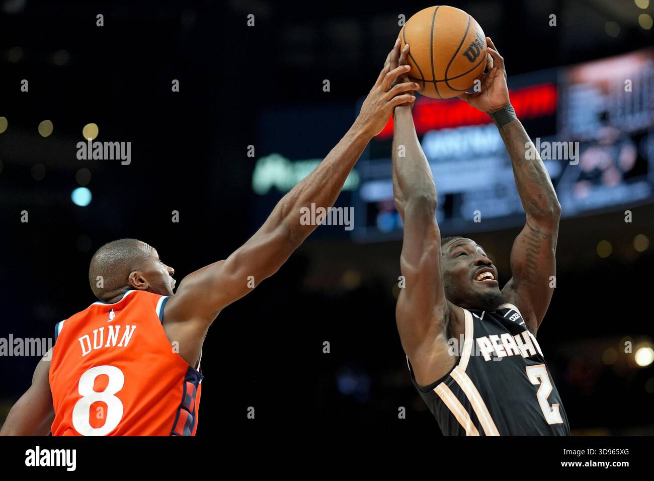 Atlanta Hawks guard Keaton Wallace (2) shoots against Los Angeles ...