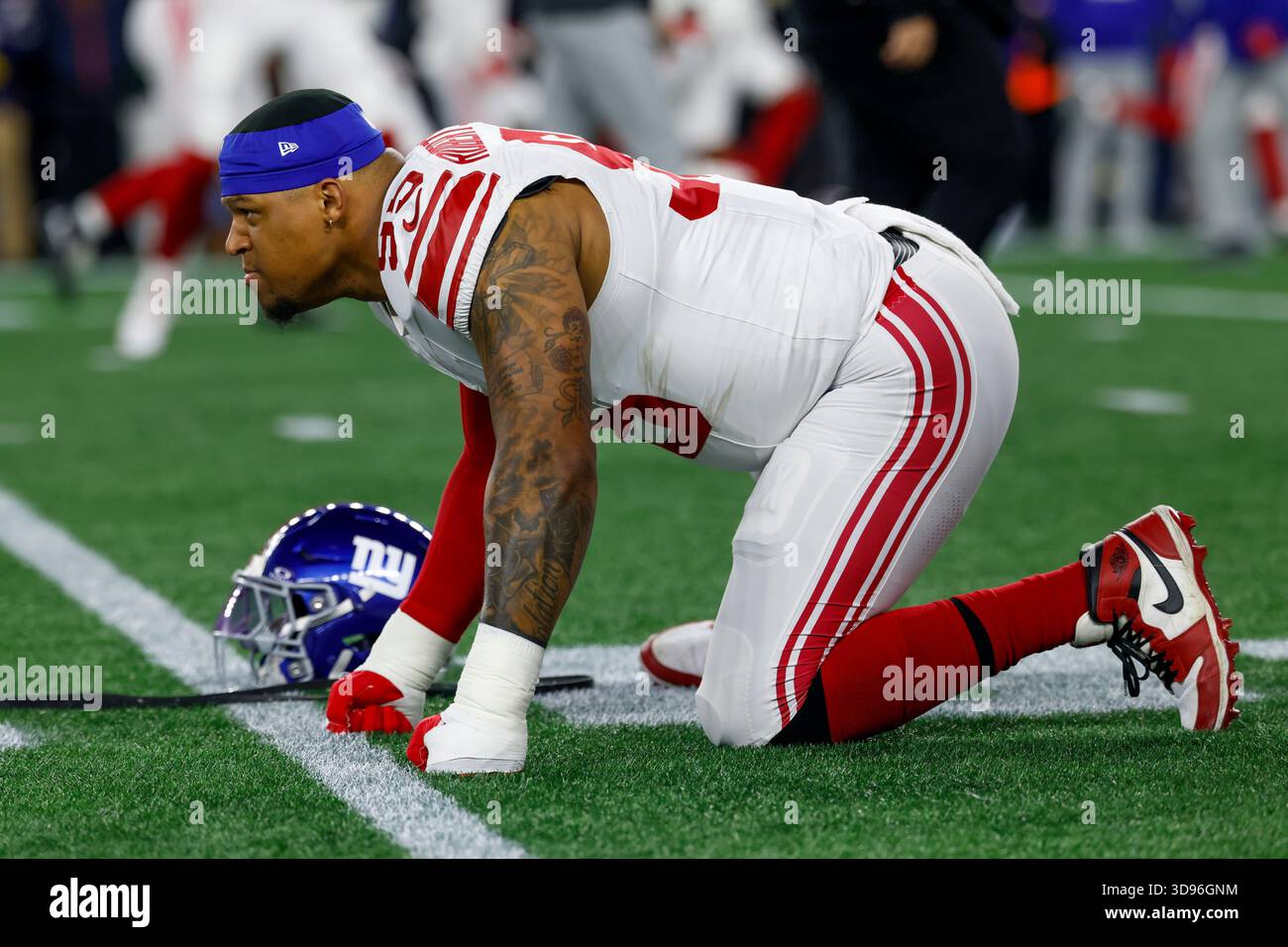 New York Giants defensive tackle Roy Robertson-Harris (95) stretches ...