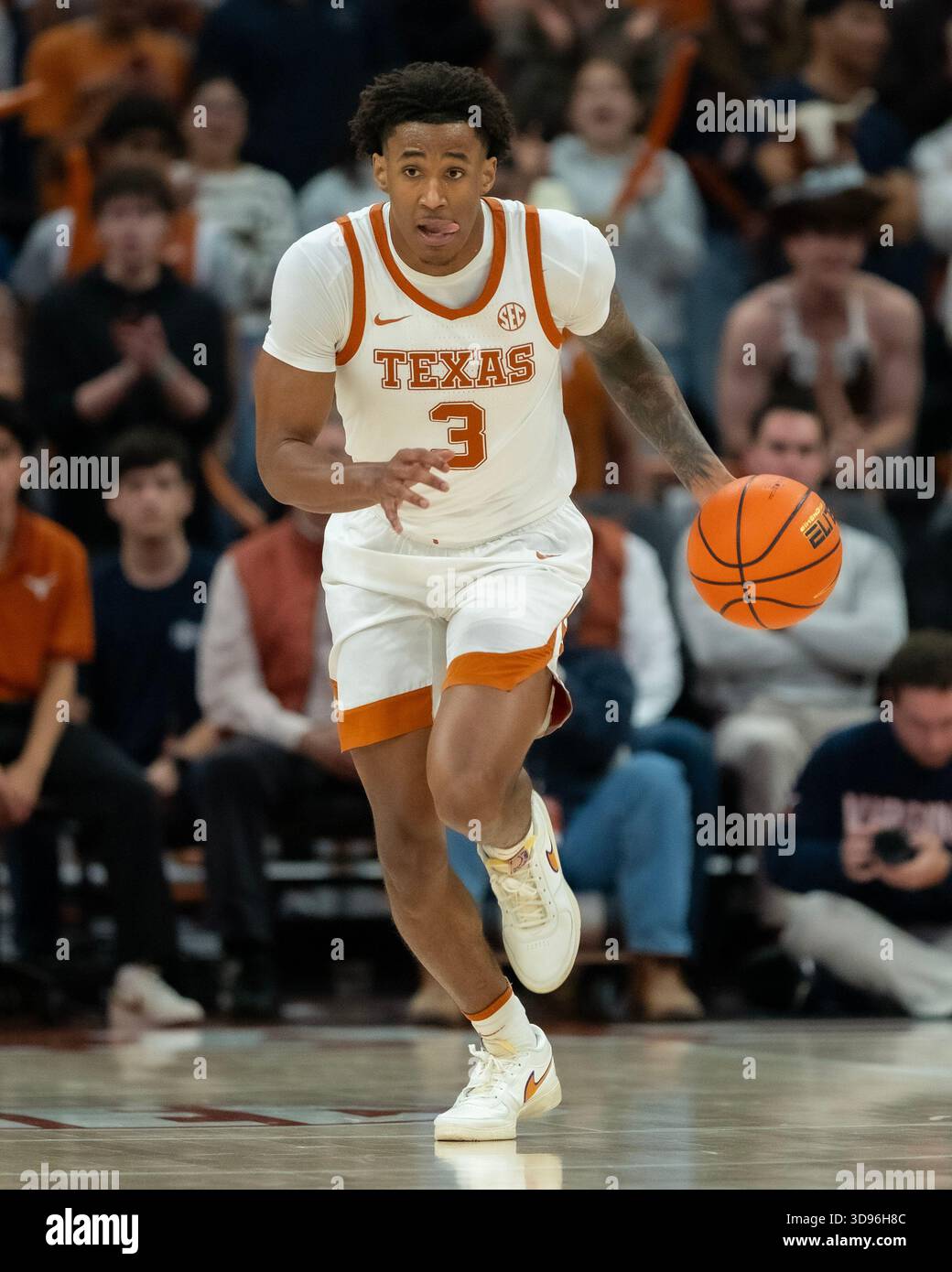 Dec 3, 2025. Dailyn Swain (3) of the Texas Longhorns in action vs the ...