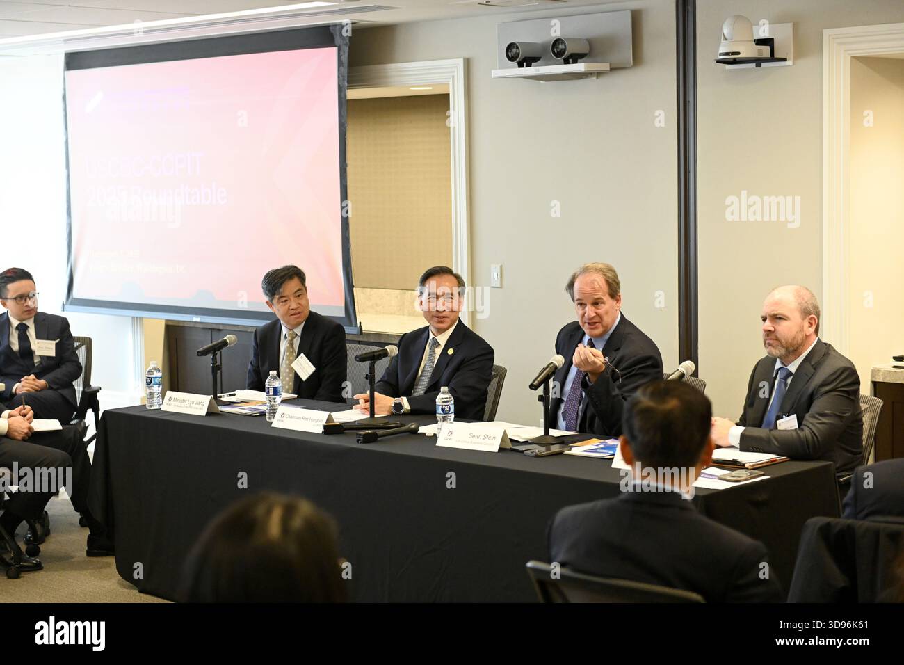 Us china business hi-res stock photography and images - Alamy