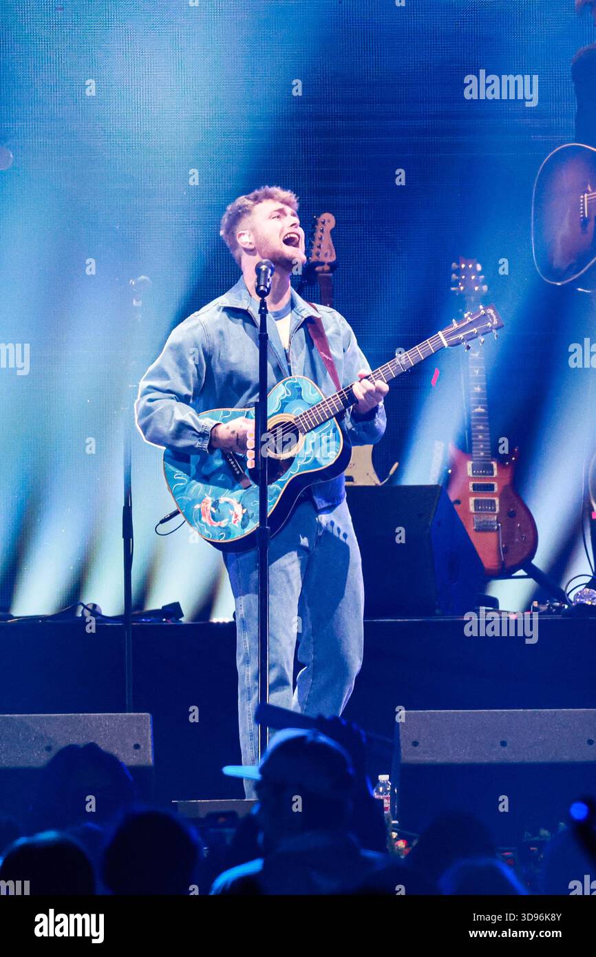 Alex warren in concert hi-res stock photography and images - Alamy