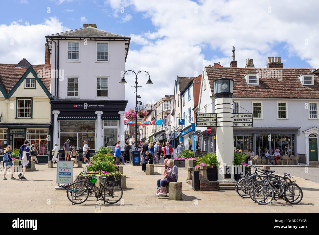 Bury St Edmunds Shops and Restaurants on Abbeygate street and the ...