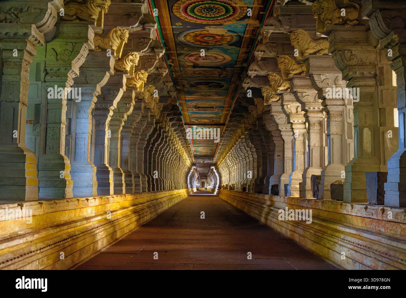 08 23 2009 Corridor of the Ramanathaswamy Temple ,is renowned as the ...