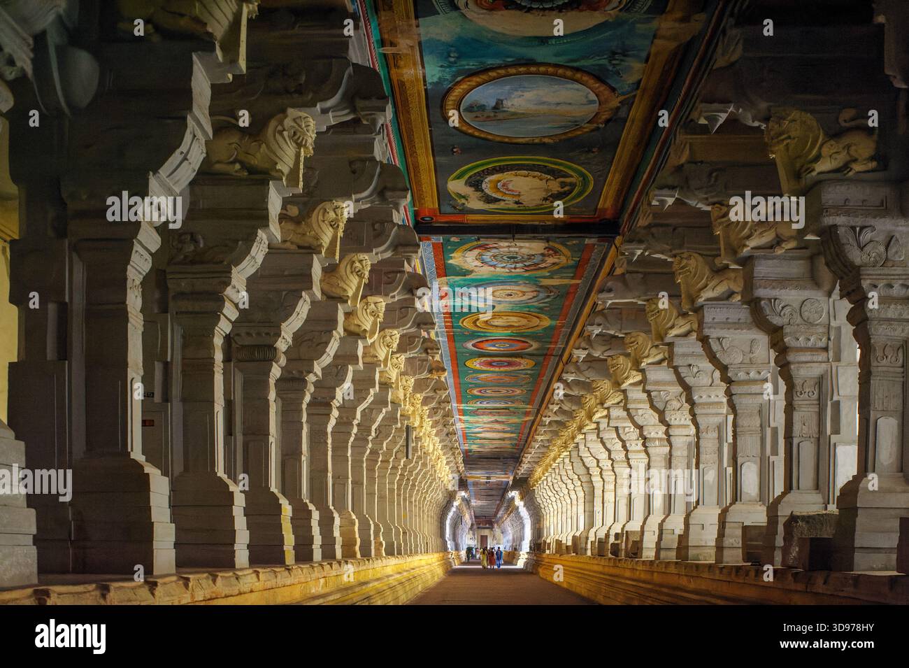 08 23 2009 Corridor of the Ramanathaswamy Temple ,is renowned as the ...