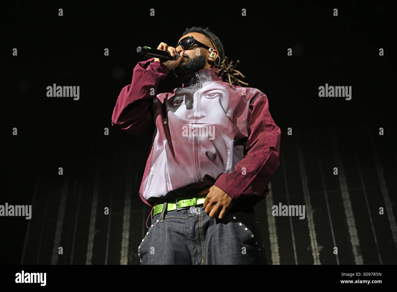 LONDON, ENGLAND - DECEMBER 03: Aminé (Adam Aminé Daniel) performing at ...