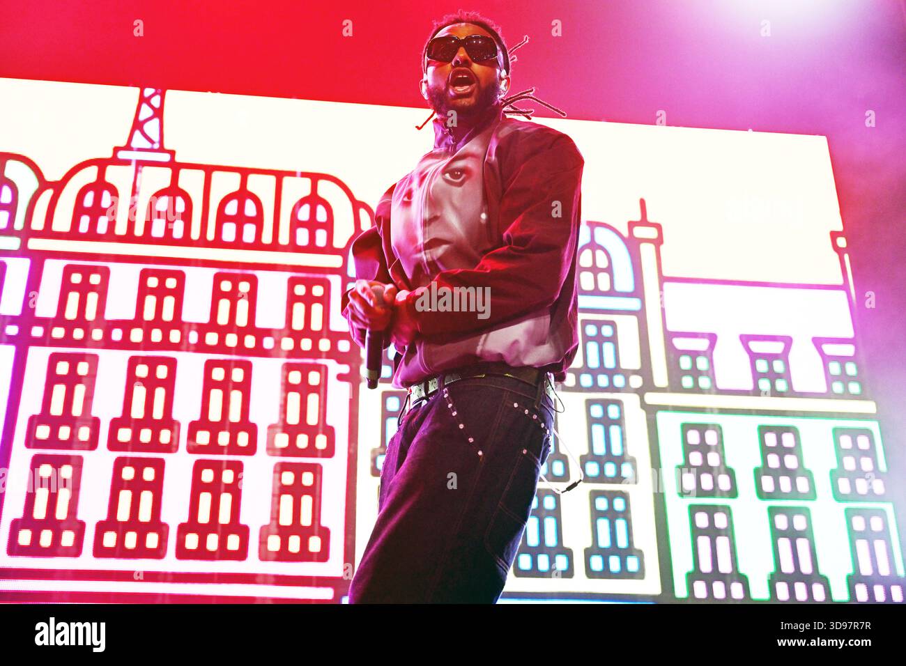 LONDON, ENGLAND - DECEMBER 03: Aminé (Adam Aminé Daniel) performing at ...