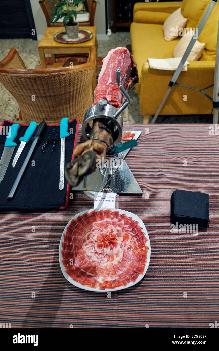 professioneller Schinkenschneider, Cortador de Jamon, schneidet einen ...