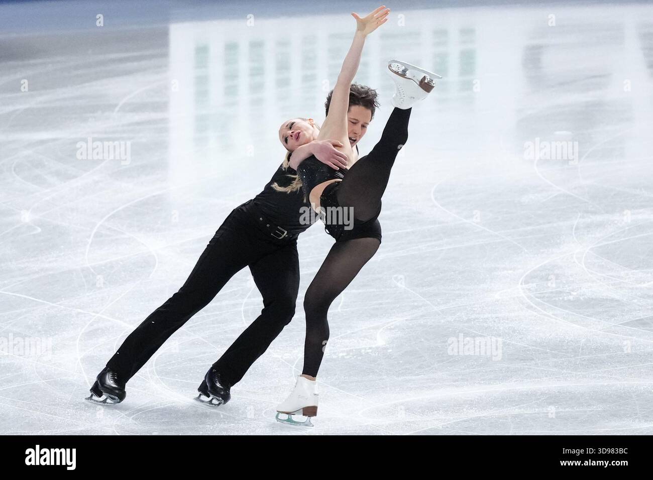 Emilea Zingas and Vadym Kolesnik, of the United States, compete in the ...