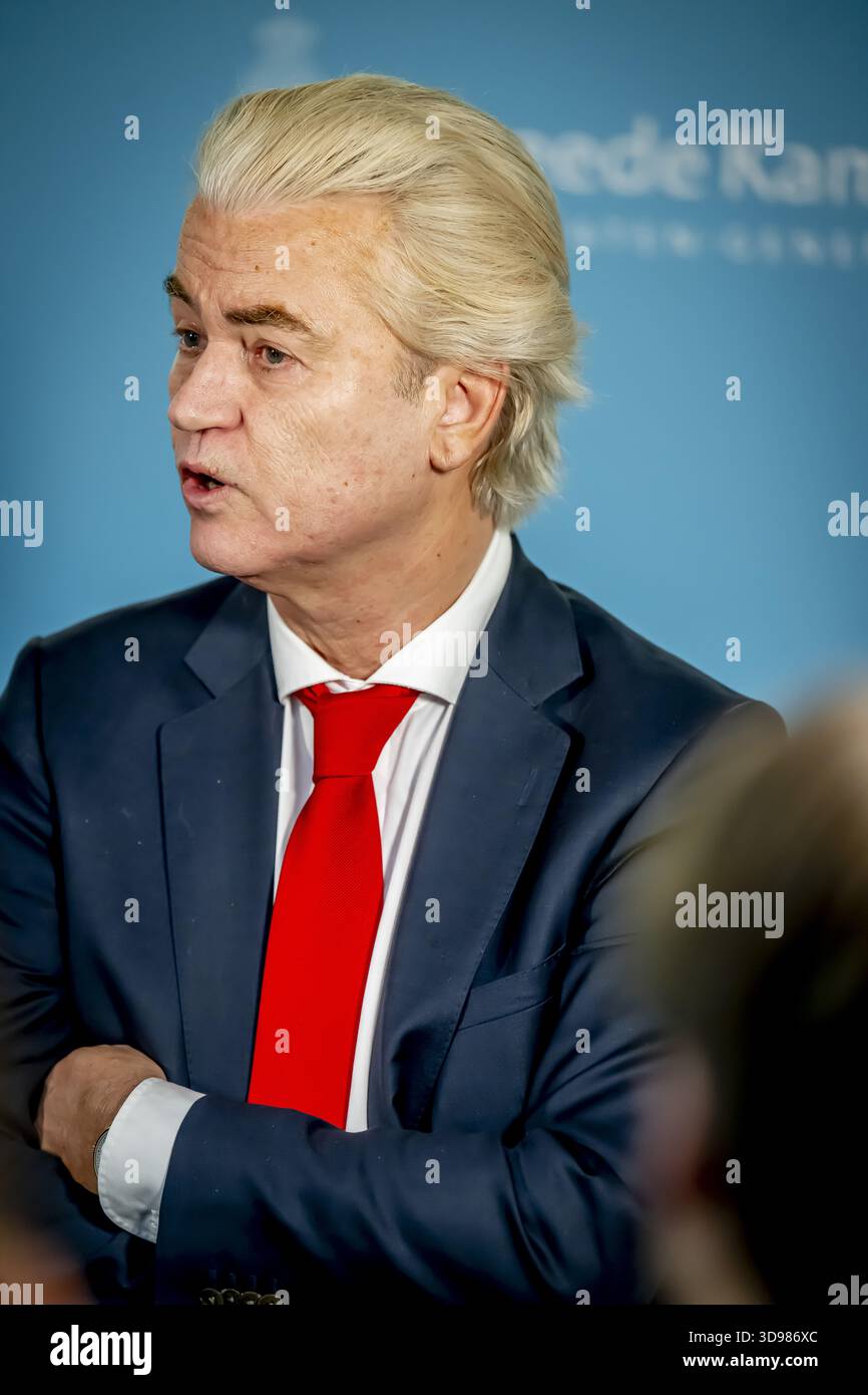 THE HAGUE - Informateur Sybrand Buma continues talks with party leaders ...