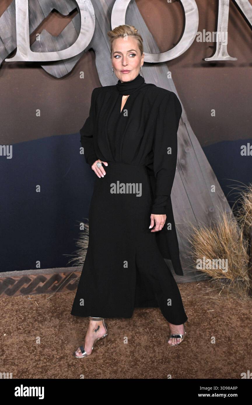 Gillian Anderson bei der Premiere der Netflix-Serie The Abandons im Netflix Tudum Theater. Los ...