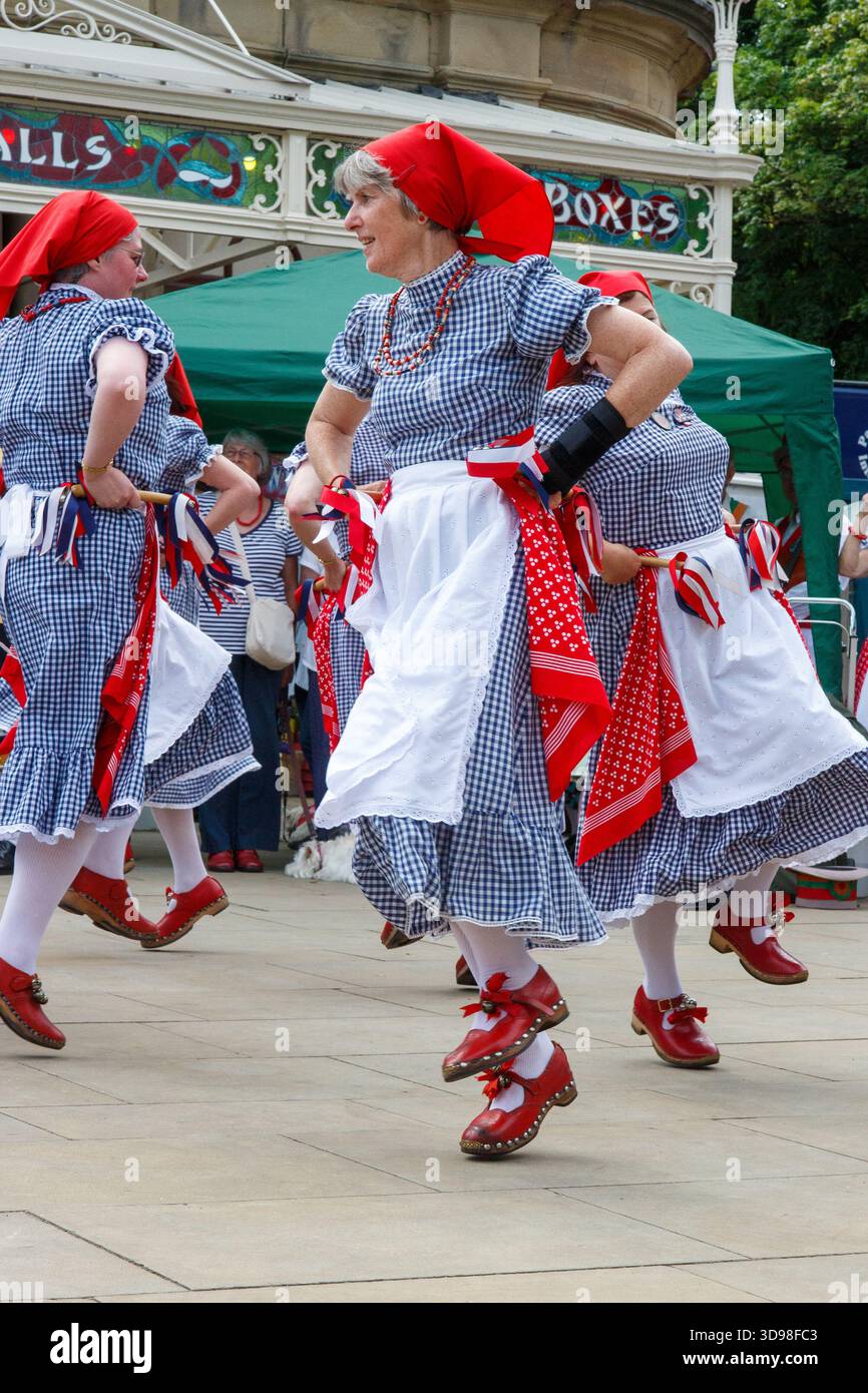 Poynton Jemmers Morris dancers at the Buxton Day of Dance Stock Photo ...