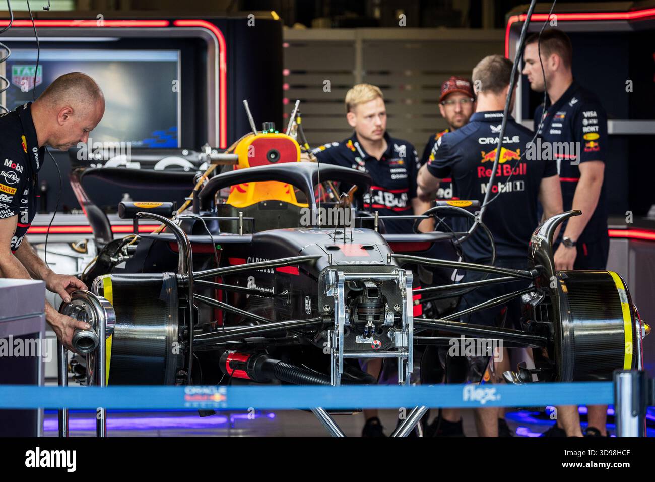 Rb21 abu dhabi hi-res stock photography and images - Alamy