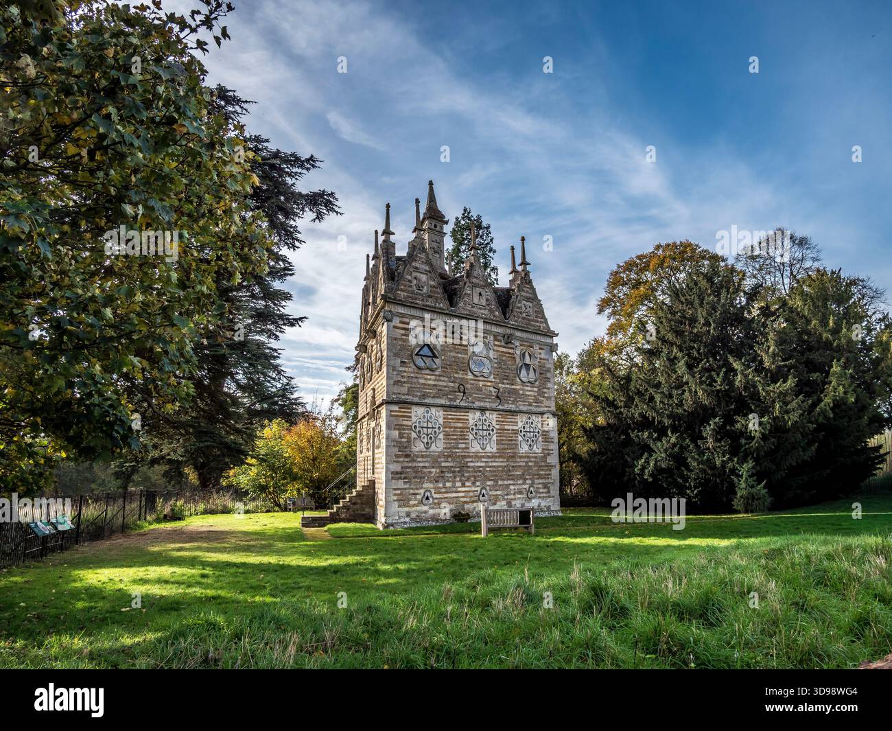 The image is of the Elizabethan Triangular Lodge Everything about the ...