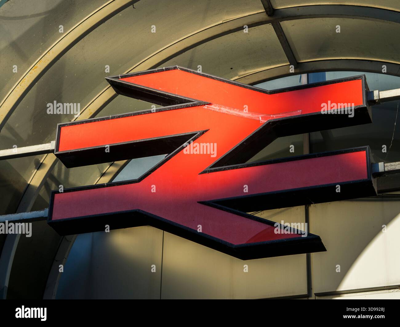 British Rail Logo, Reading Railway Station, Reading, Berkshire, England ...