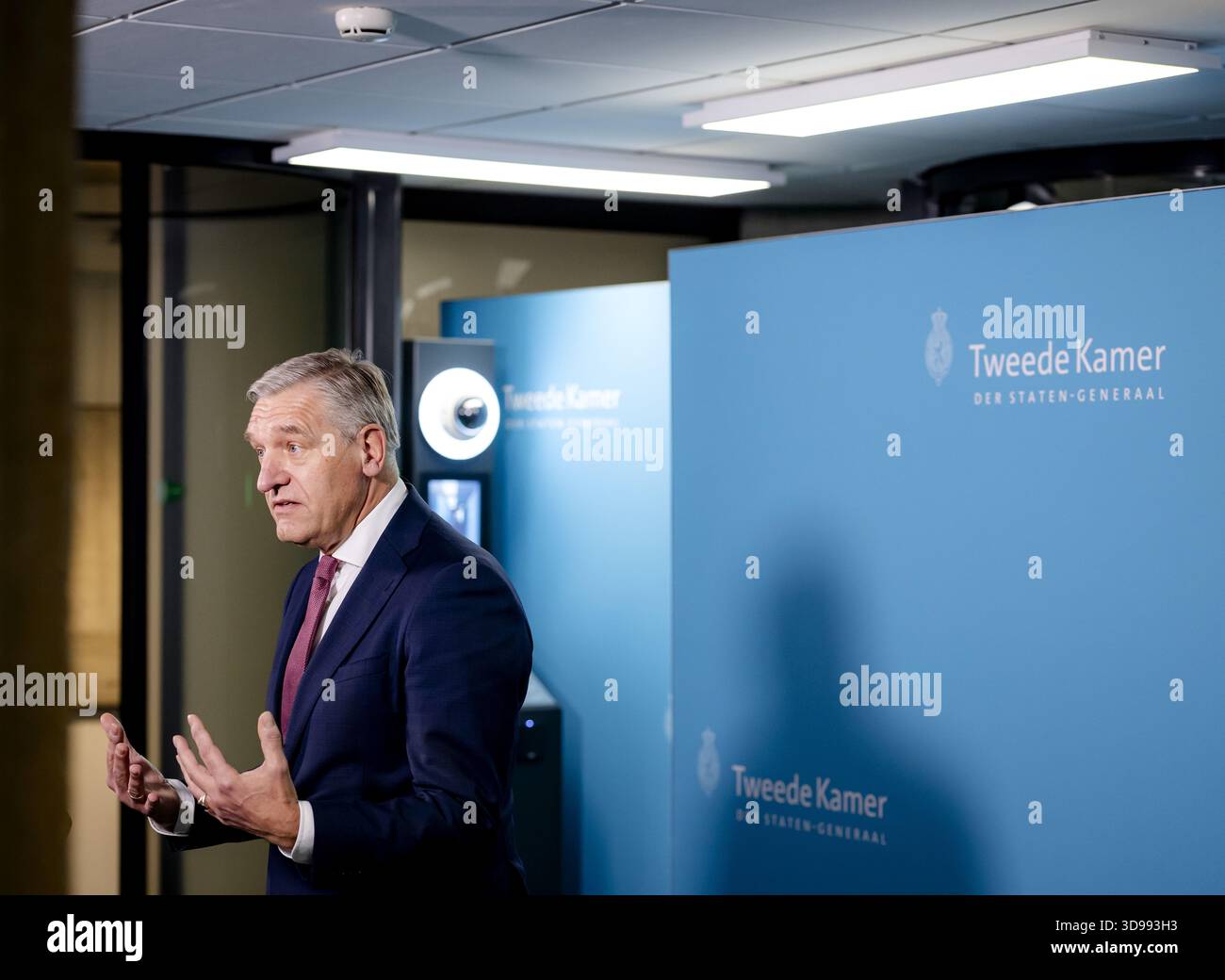 THE HAGUE – Informateur Sybrand Buma speaks to the press after ...