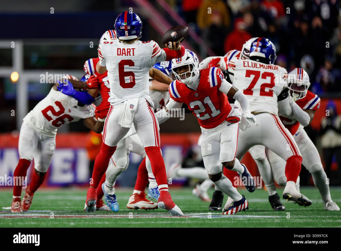 New York Giants quarterback Jaxson Dart (6) makes a pass while pressure ...