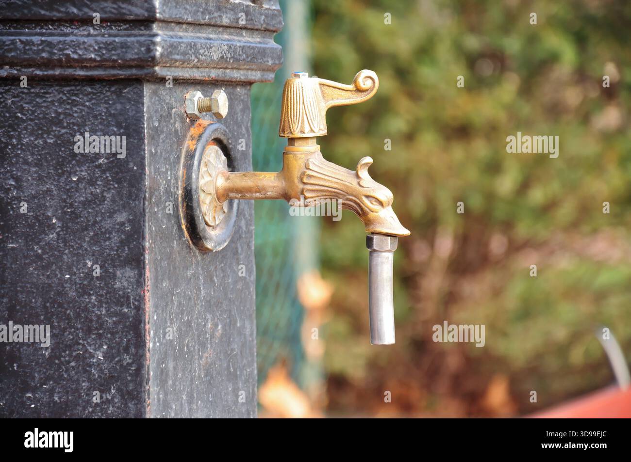 Brass fountain hi-res stock photography and images - Alamy