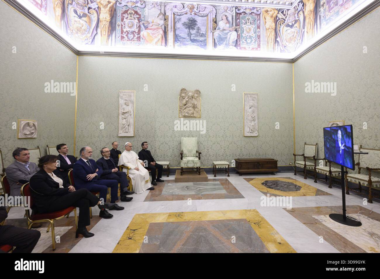 **NO LIBRI** Italy, Rome, Vatican, 2025/12/4 Pope Leo XIV met with ...