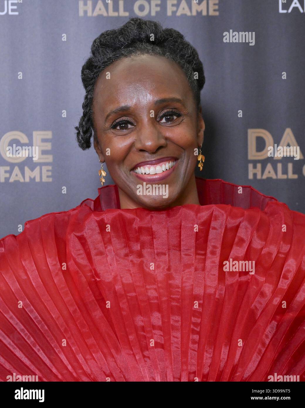 December 3, 2025, Los Angeles, California, USA: S. AMA WRAY attends the ...