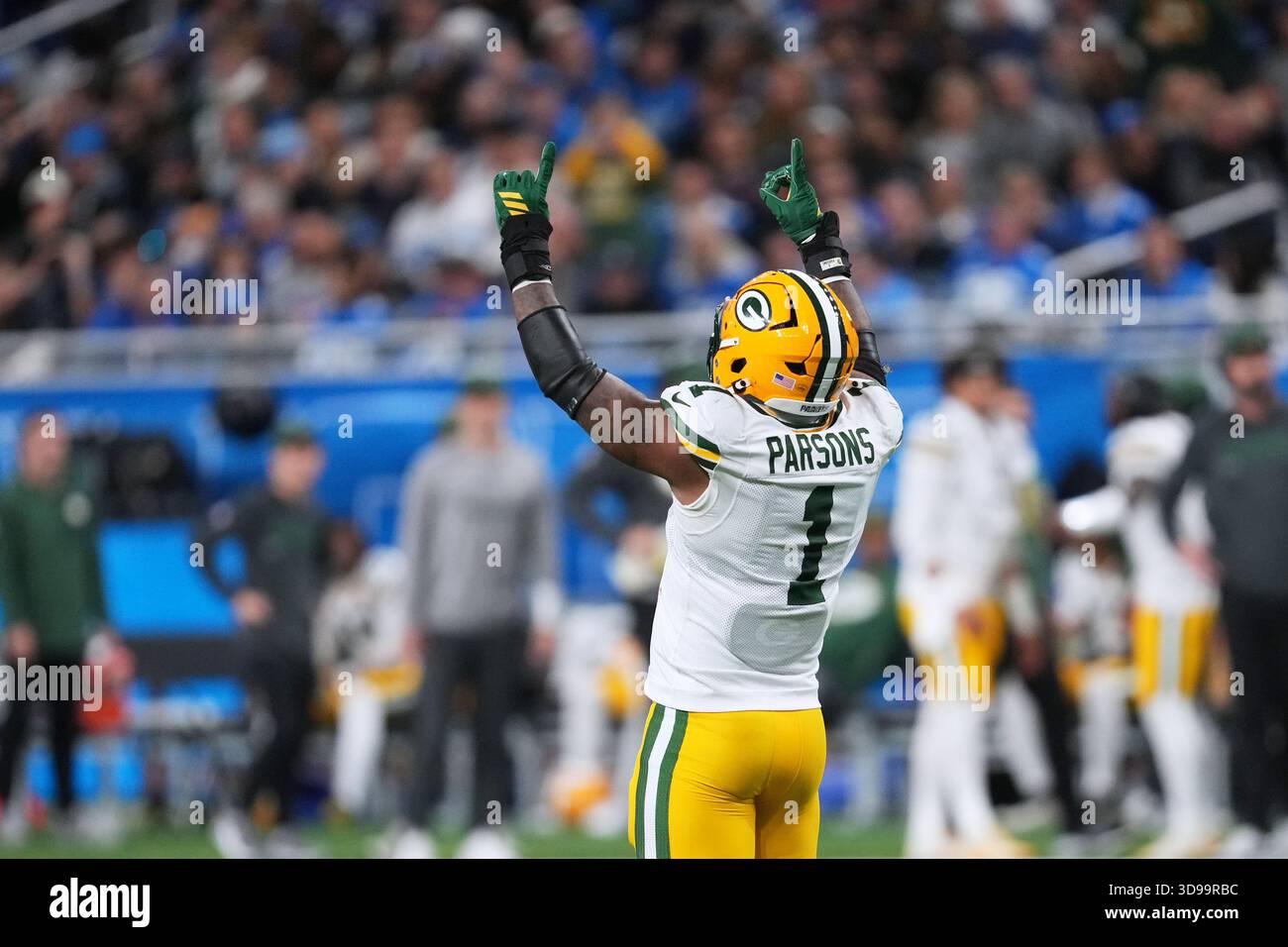 Green Bay Packers defensive end Micah Parsons (1) reacts to a sack ...