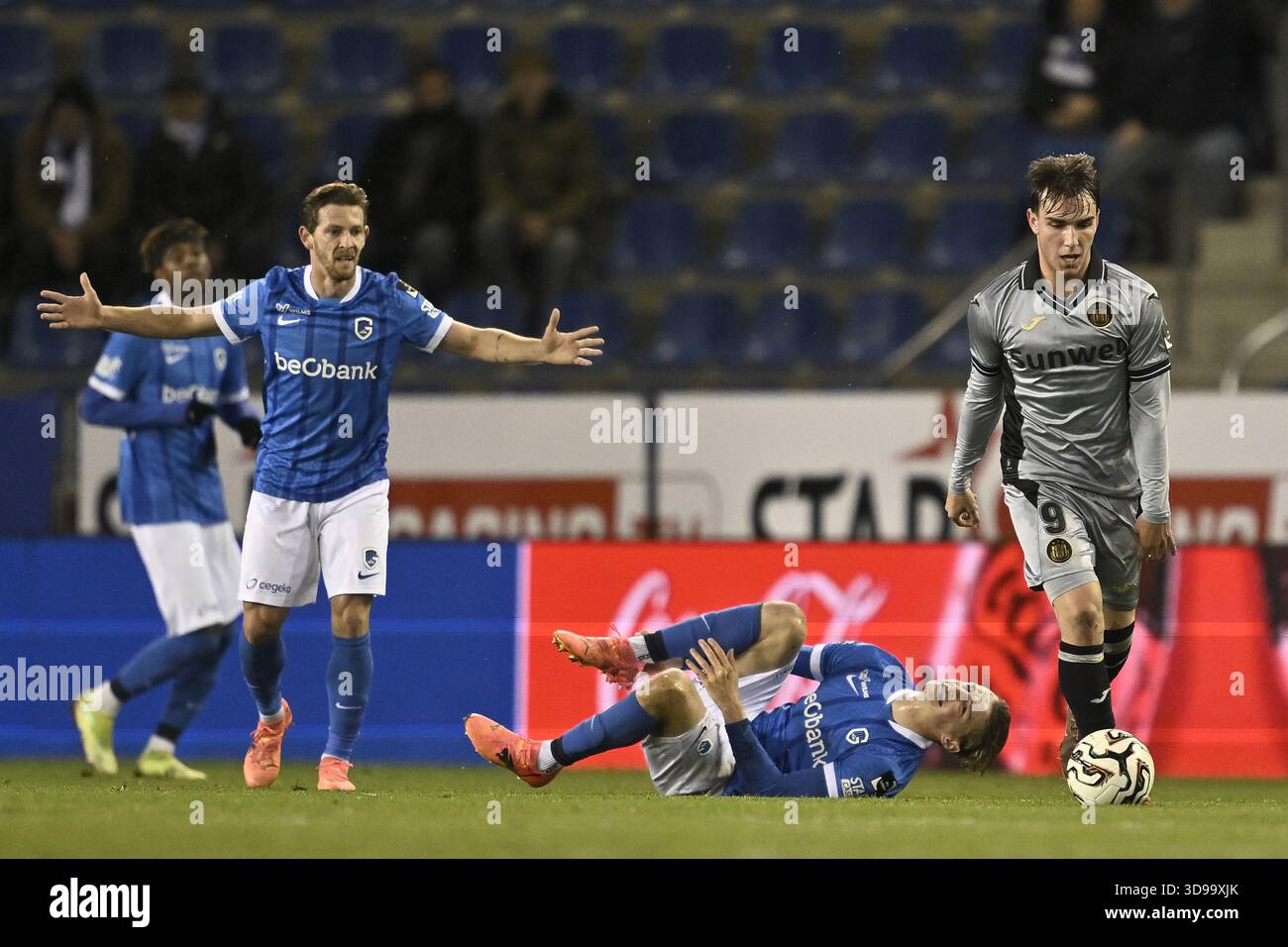 Genk's Patrik Hrosovsky, Genk's Matte Smets and Anderlecht's Mihajlo ...
