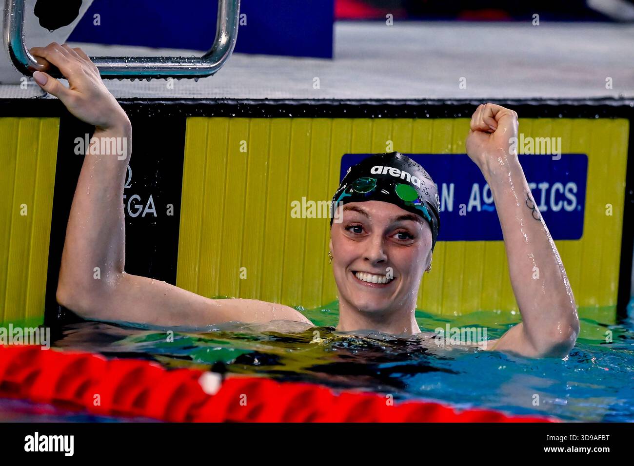 Marrit Steenbergen of Netherlands reacts after winning the gold medal ...