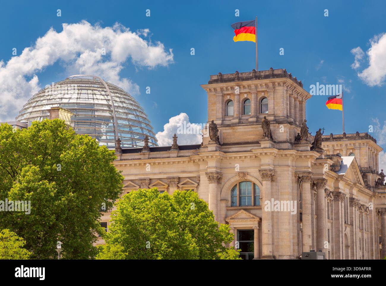 Offices german parliament reichstag hi-res stock photography and images ...