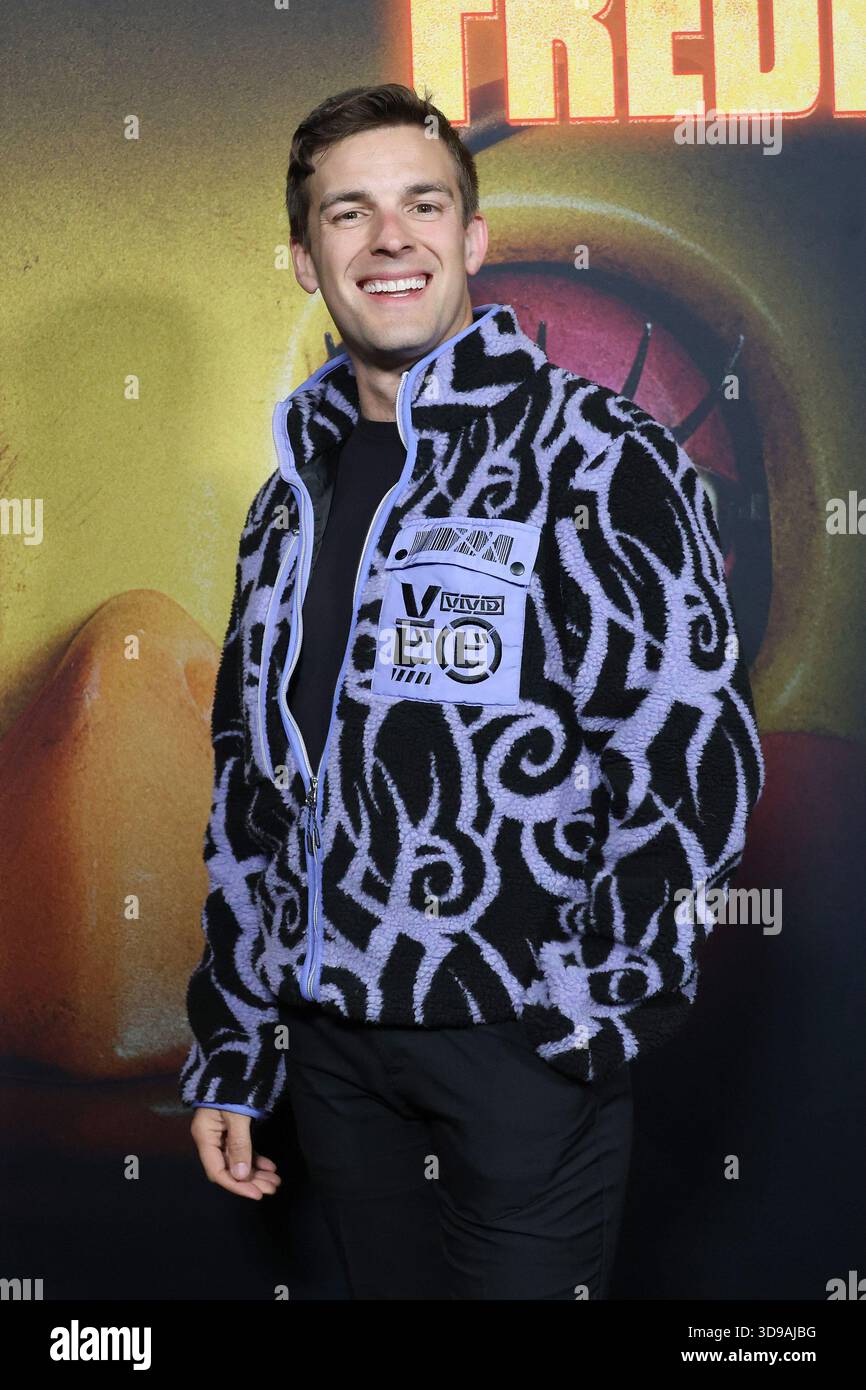 Five nights at freddys movie hi-res stock photography and images - Alamy