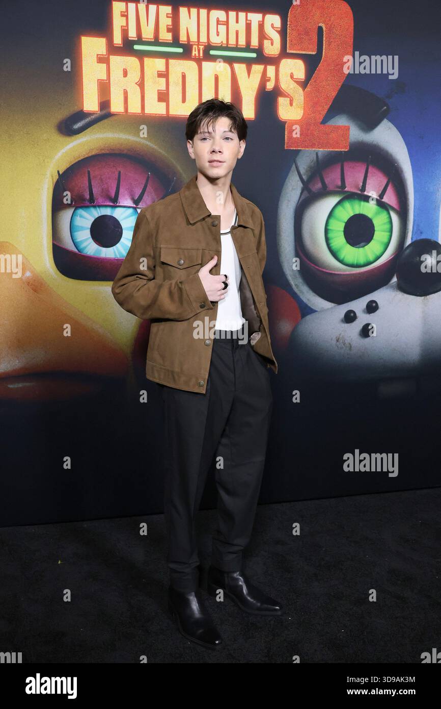 Five nights at freddys movie hi-res stock photography and images - Alamy