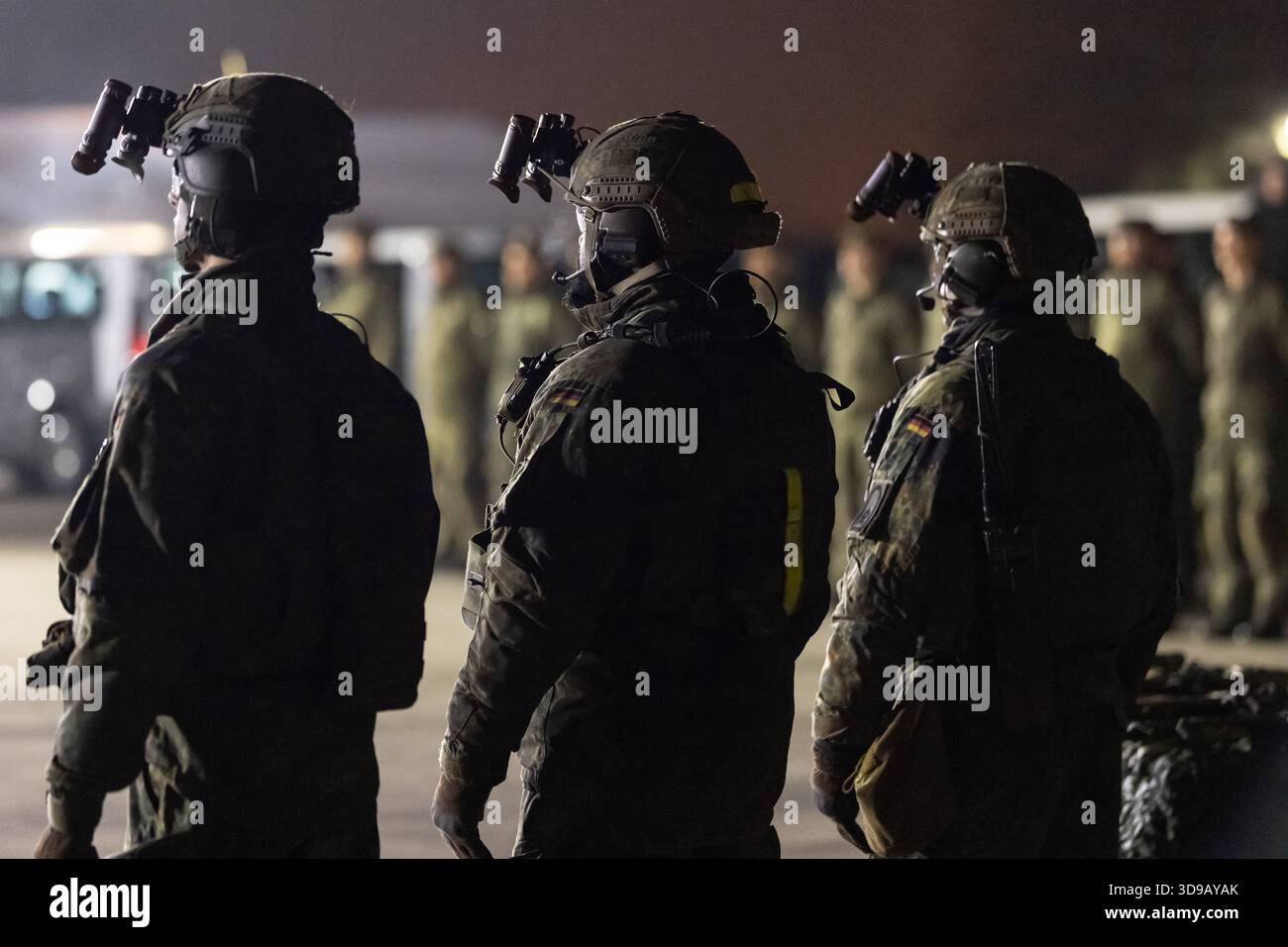 Daniel defense rifle hi-res stock photography and images - Alamy
