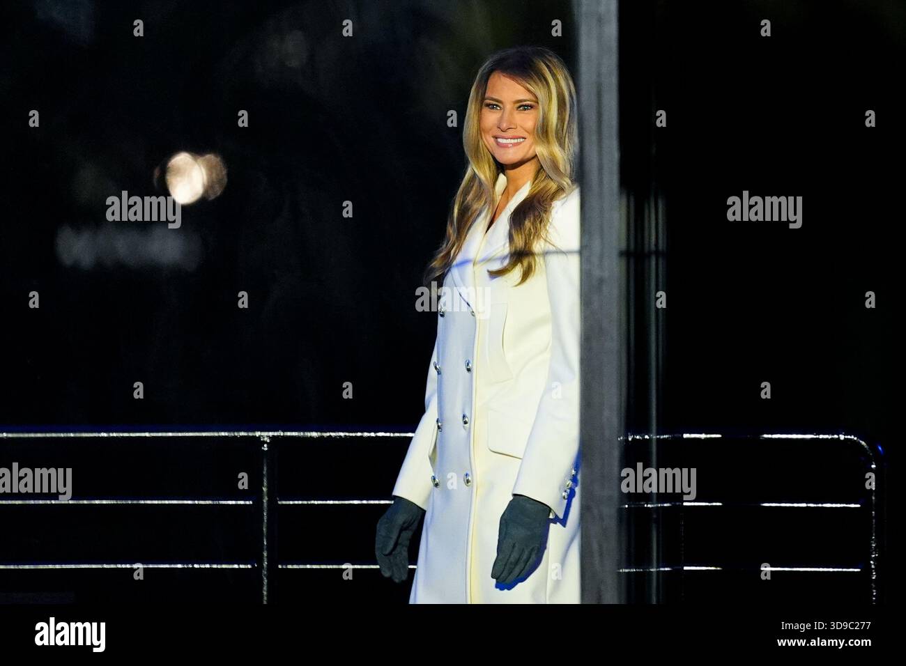 First lady Melania Trump arrives on stage for the lighting of the ...
