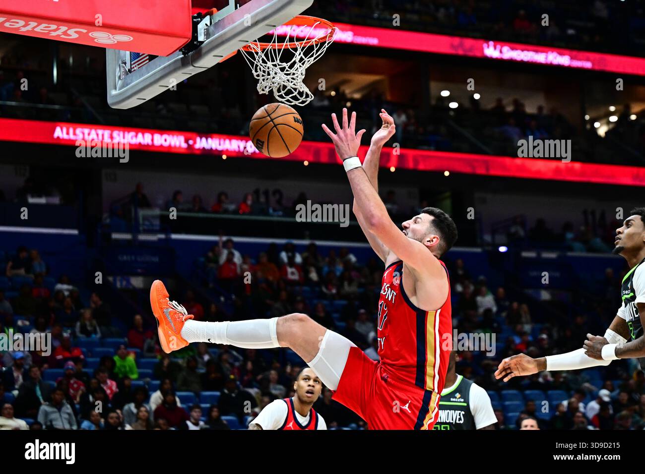 New Orleans Pelicans forward-center Karlo Matković (17) dunks against ...