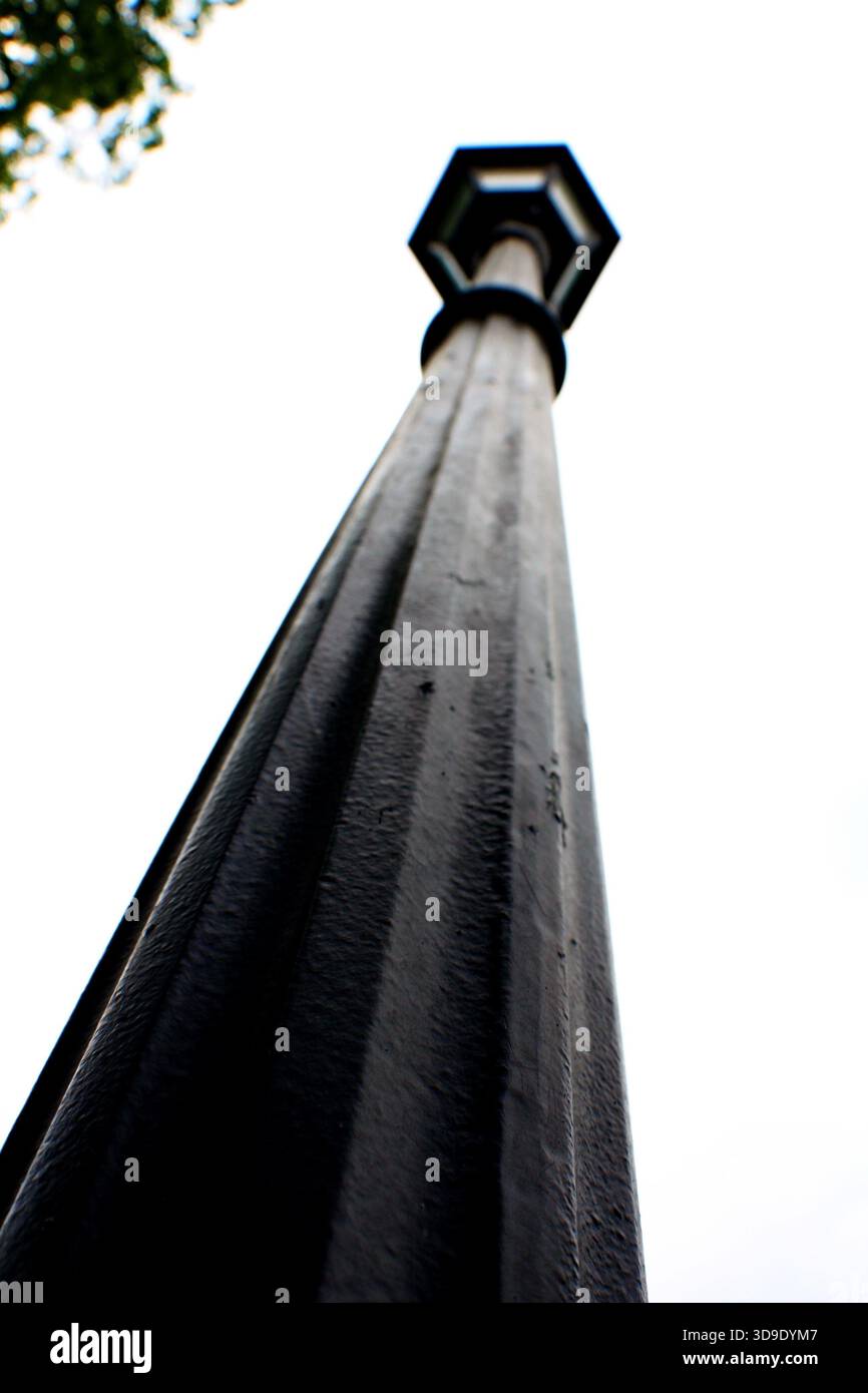 Urban pole with hexagonal top hi-res stock photography and images - Alamy